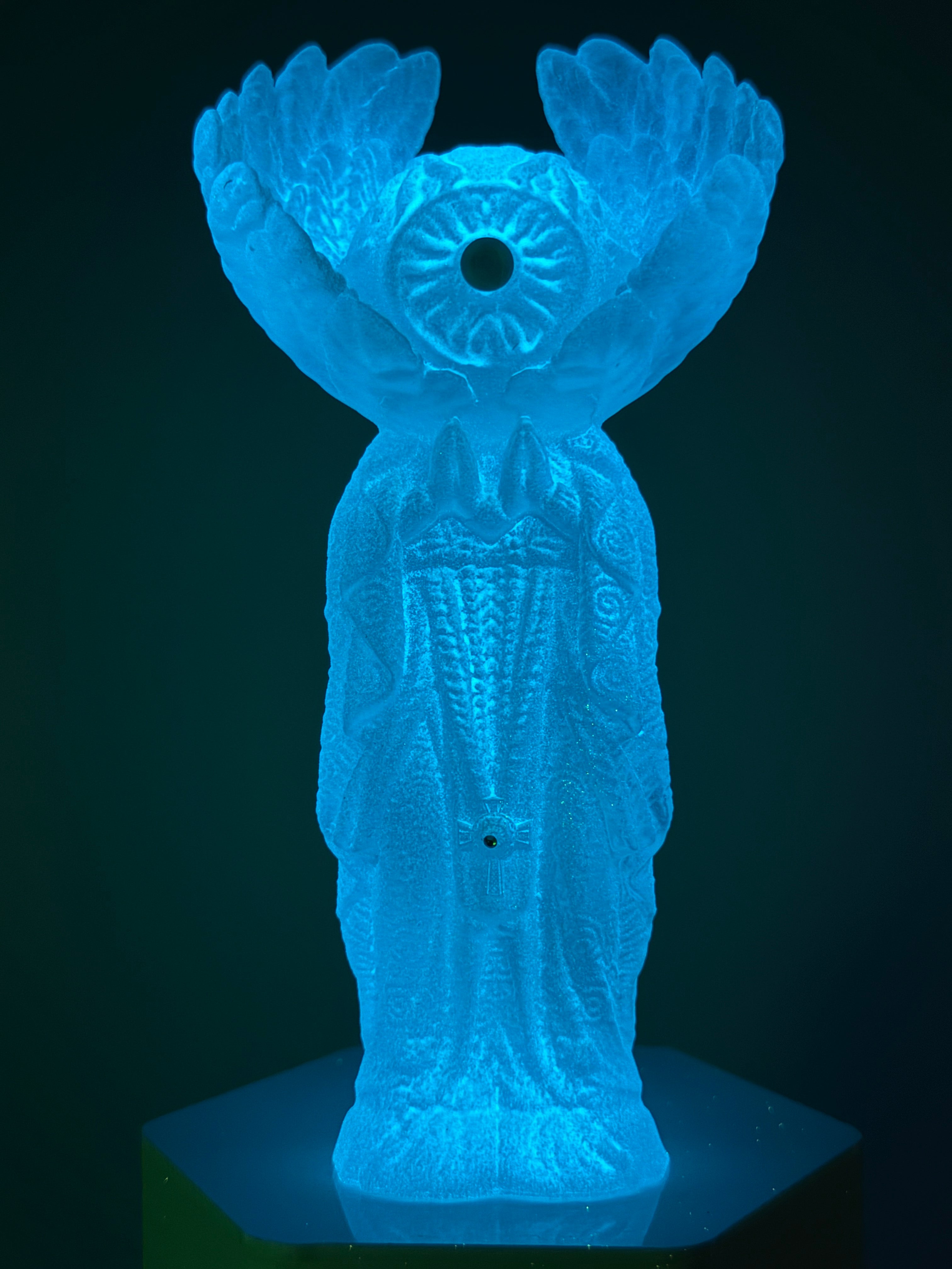 Winged One True God of the Blessed Universe: Heaven Glow Blue – Zimot