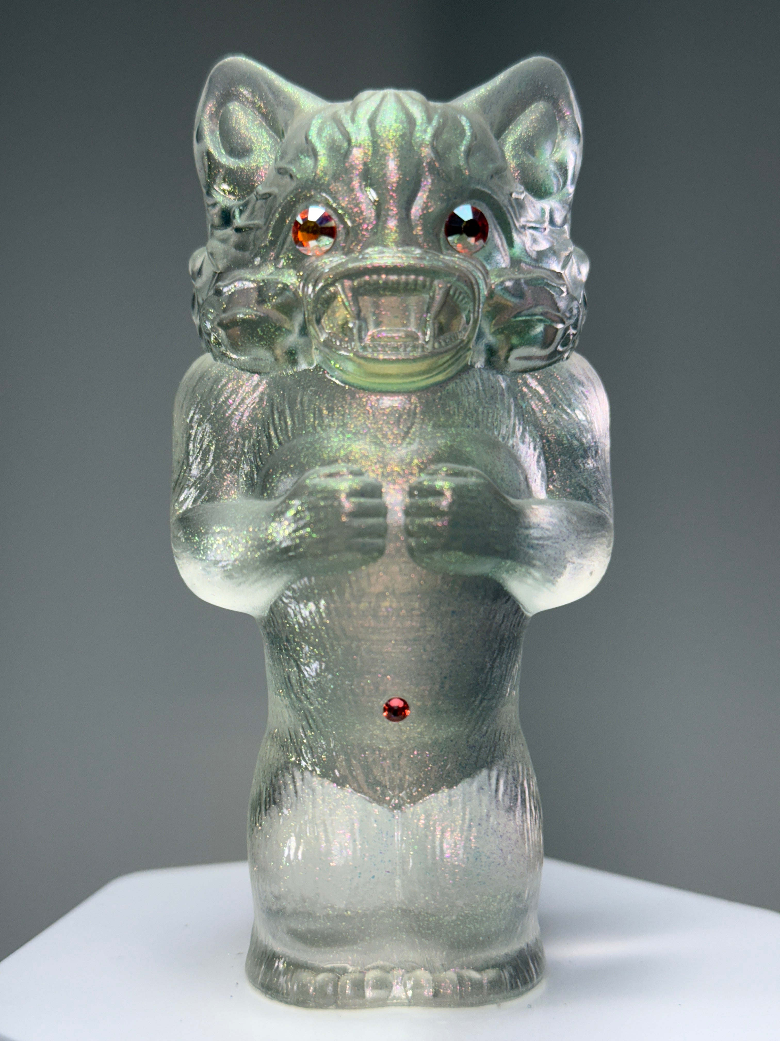 Ape Disguised as a Cat: Clear with Colors – Zimot