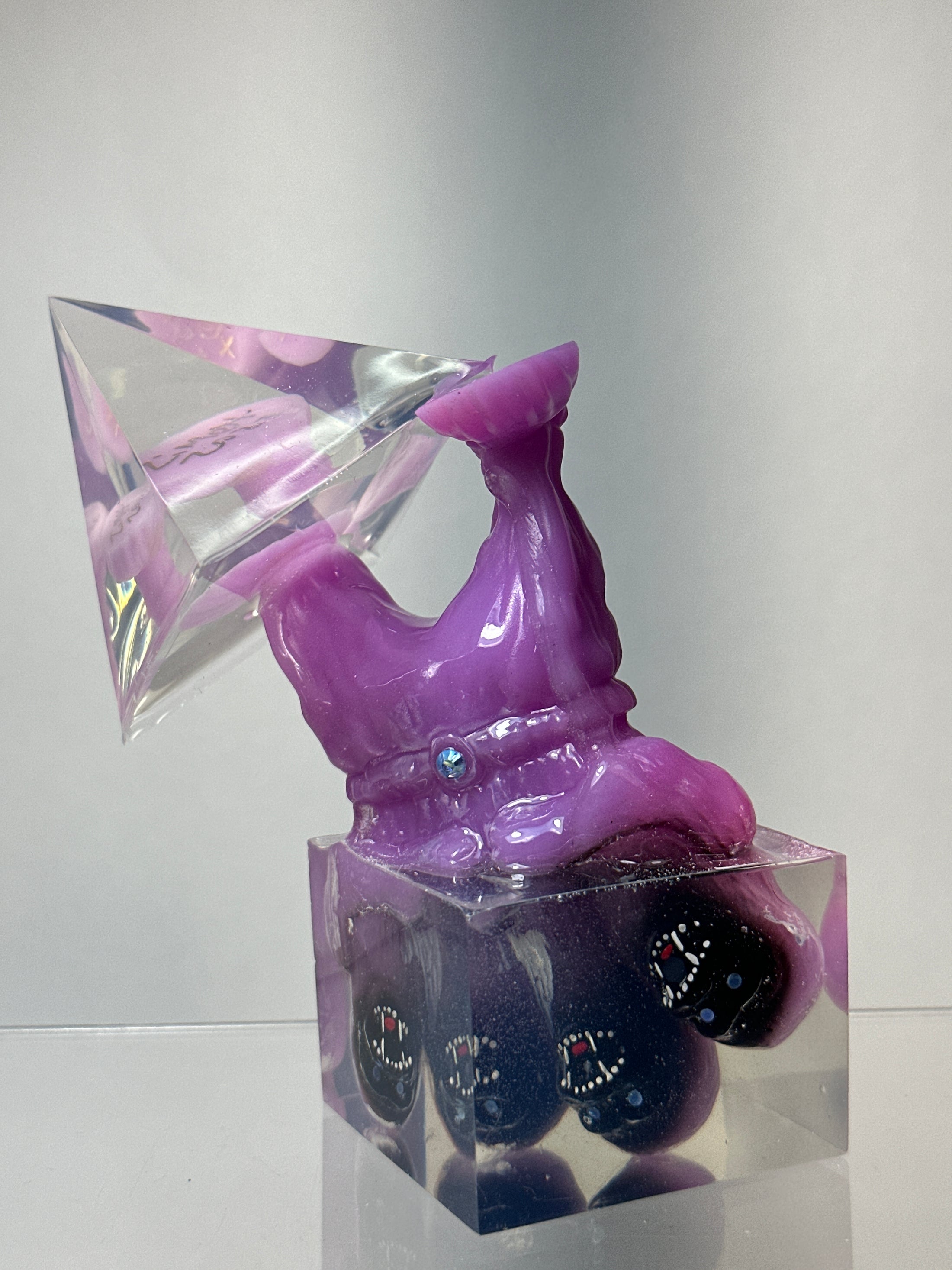 Mighty Joe Old: Spellbound Between Planets and Rainstorms – Zimot